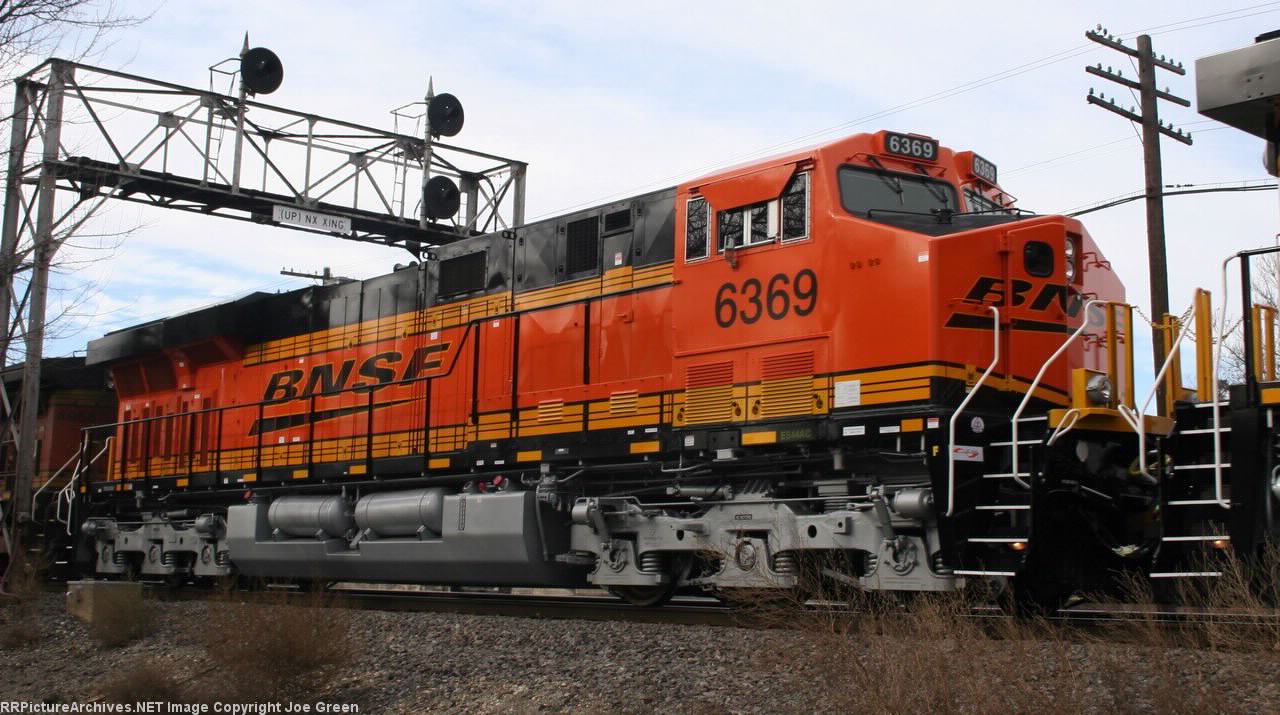 BNSF 6369